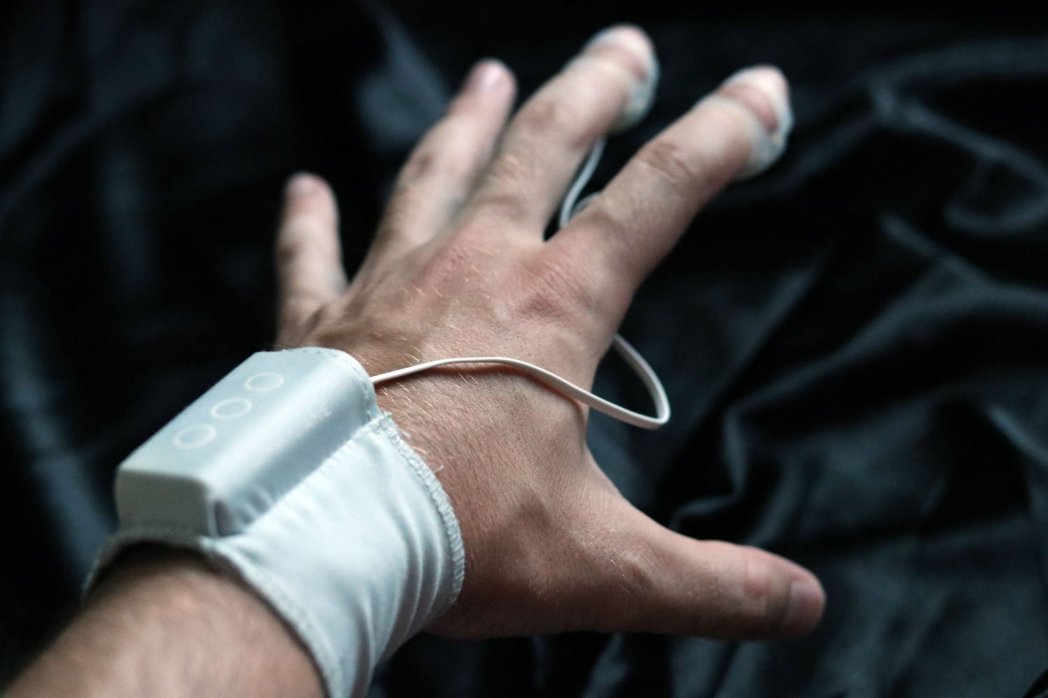 ♥ RECENZE unikátního vibrátoru na prsty JimmyJane Hello Touch